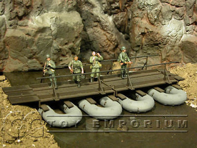 "BRAND NEW" Dragon 1:35 WWII Custom Built & Hand Painted WWII Pontoon ...
